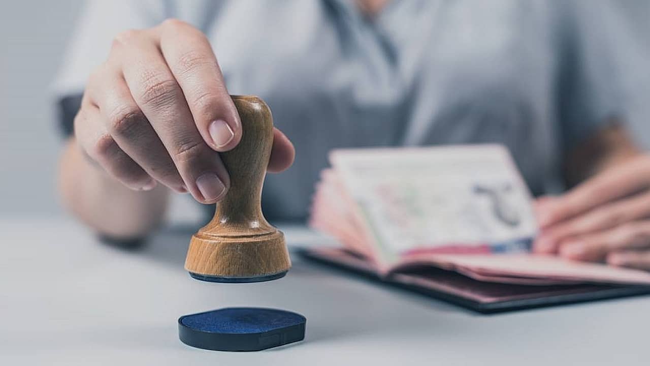 Pourquoi faire une demande de titre de séjour