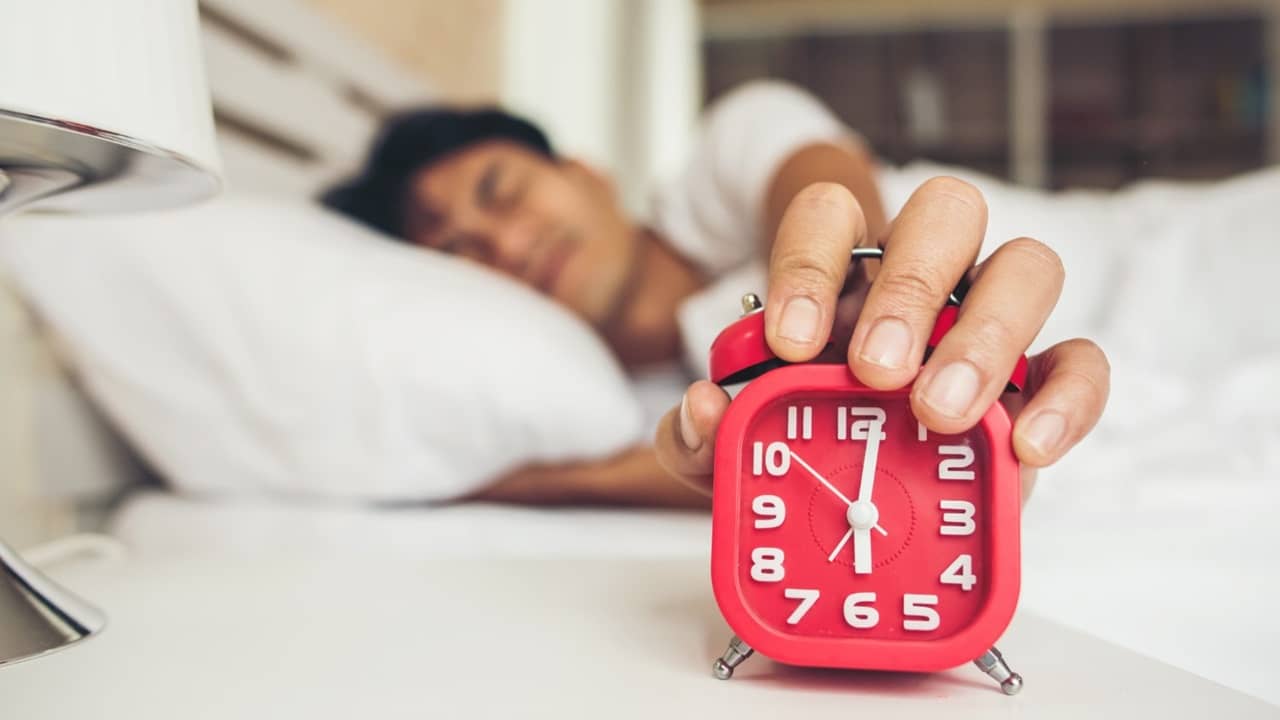 Repousser son réveil le matin : une bonne chose selon la science